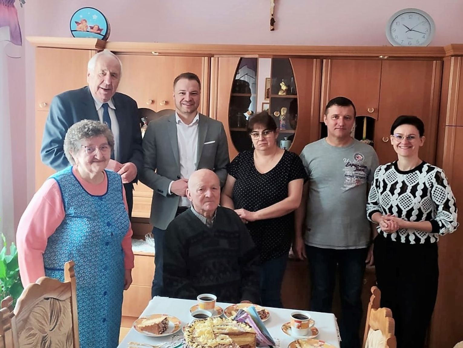 Pan Paweł Krawiec z Balcarzowic skończył 90 lat. Było mnóstwo serdeczności